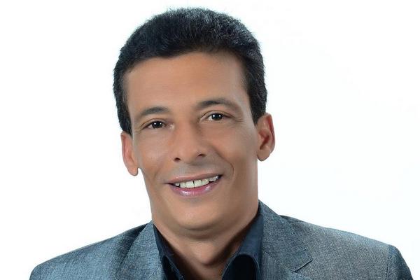 LUTO: amigos e familiares dão o último adeus ao radialista Gilberto ... LUTO: amigos e familiares dão o último adeus ao radialista Gilberto ...