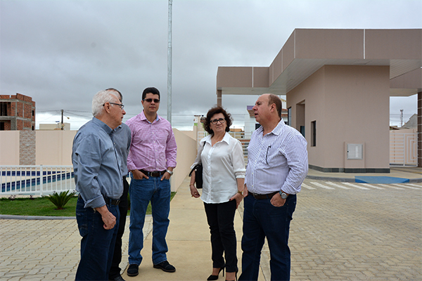 Imobiliário: prefeito e primeira dama conhecem o Riverside, novo empreendimento da Pel ...