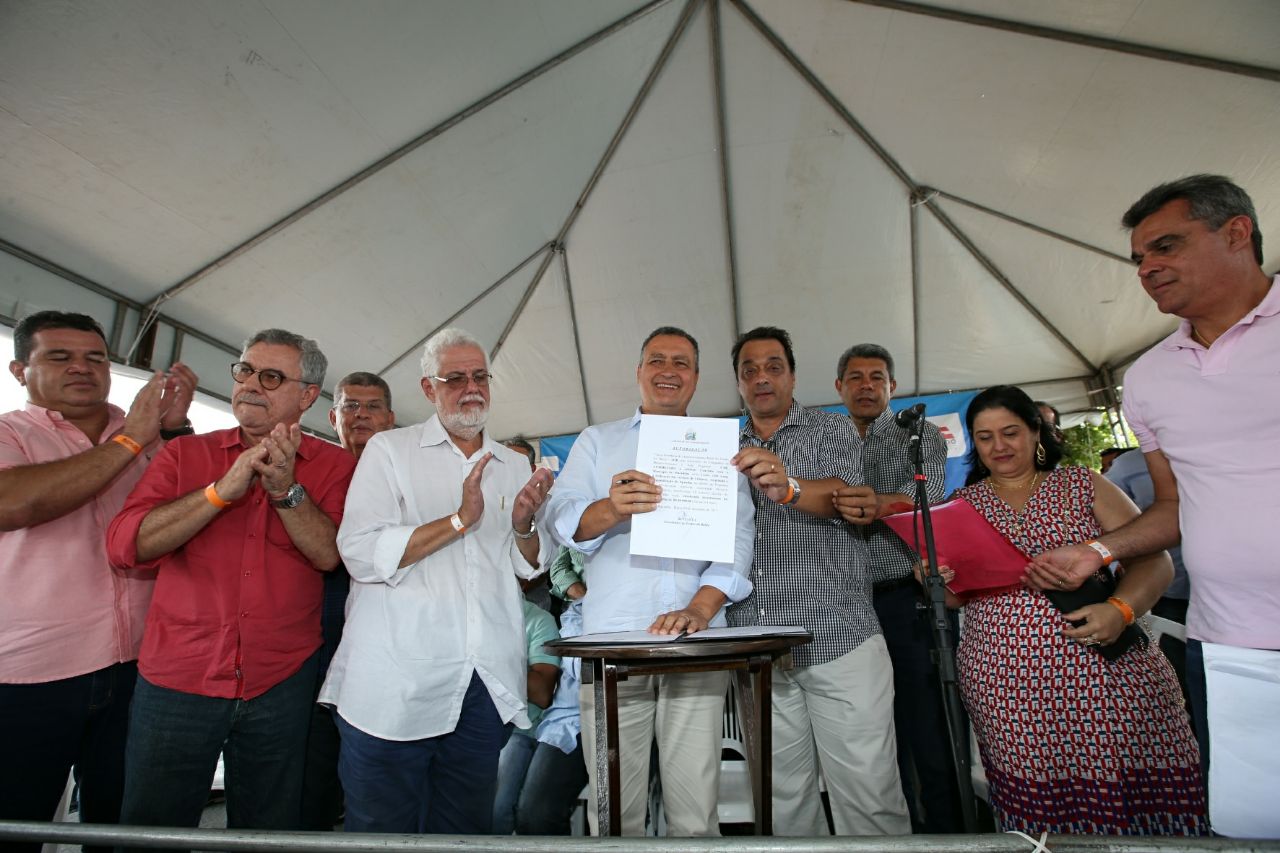 Macaúbas: Rui entrega obras de saúde, equipamentos e autoriza convênios ...