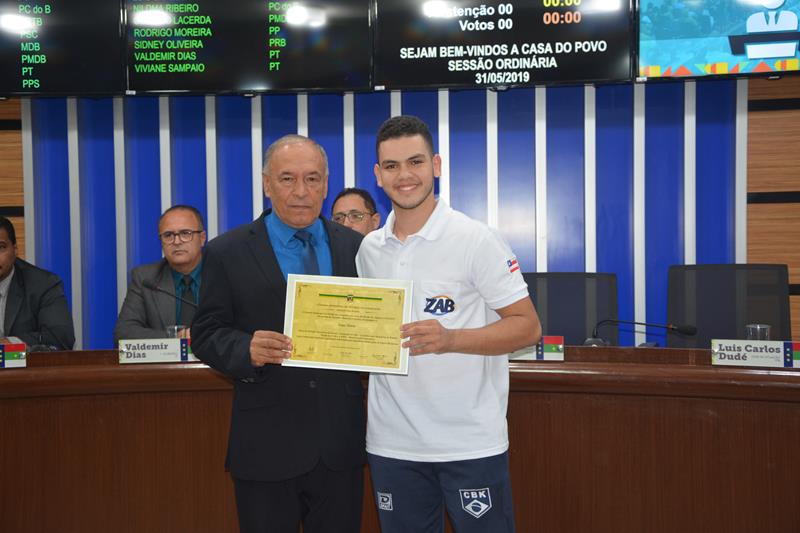 Reconhecimento Público: atleta da Seleção Brasileira de Karatê, Isaac ...