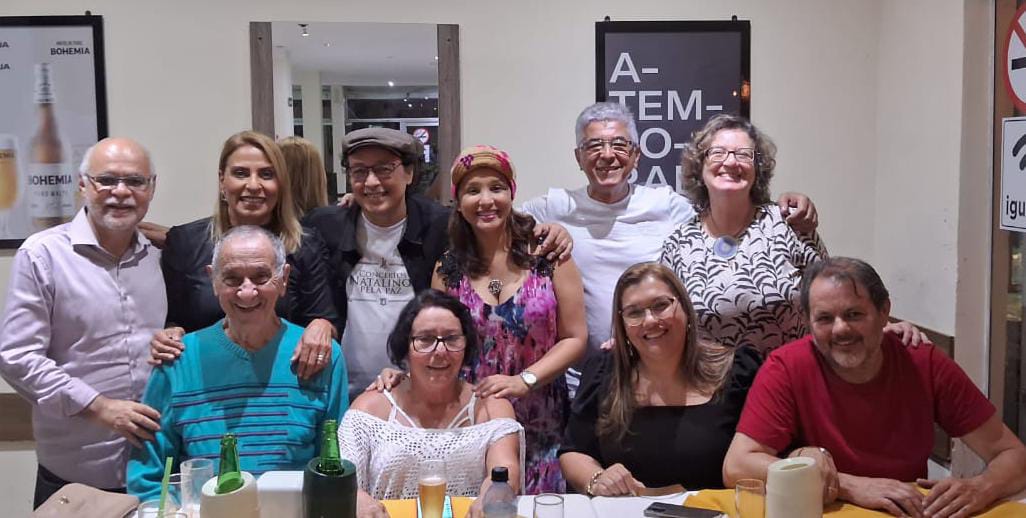 Movimento Literário | Ana Isabel Rocha Macedo e o seu Povo se preparam ...
