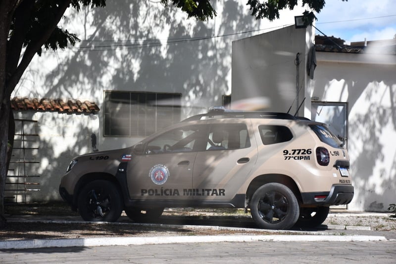 Ocorrências Policiais com Léo Santos | ladrão invade Condomínio ...